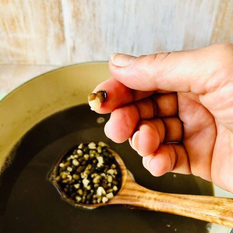 Kaali Daal Recipe - Kitchen and Other Stories