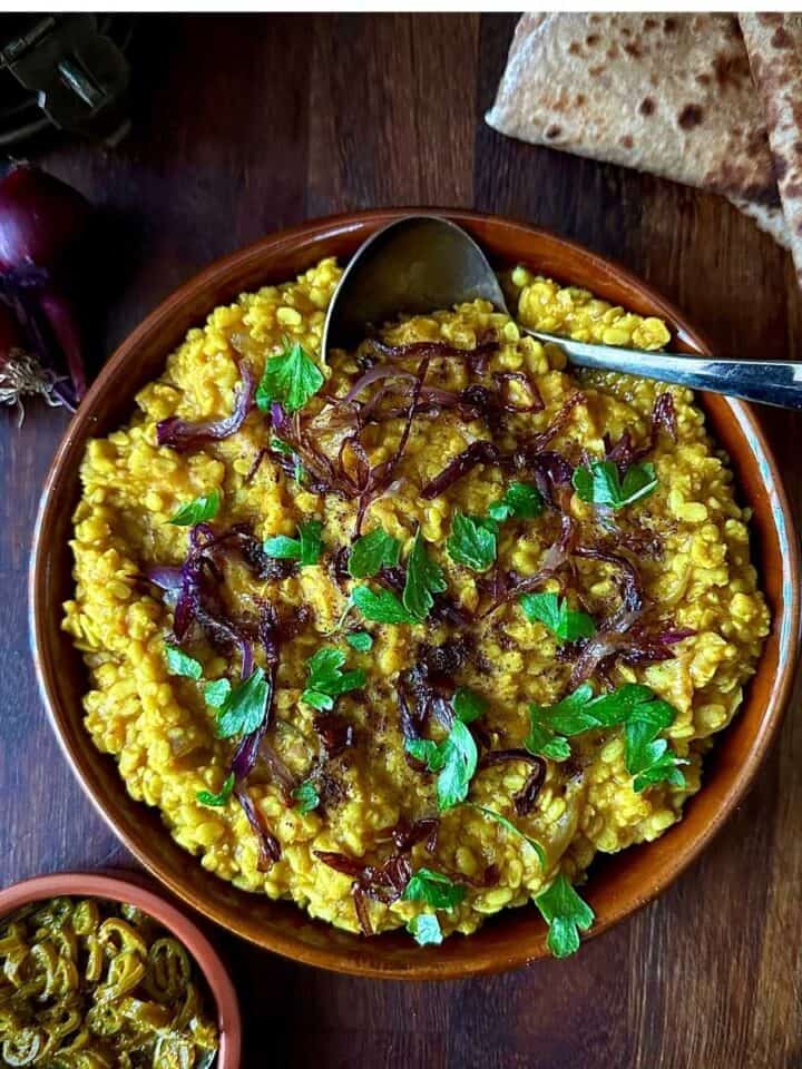 Masala White Urad Dal Recipe - Creamy, Comforting & Easy | Kitchen and ...